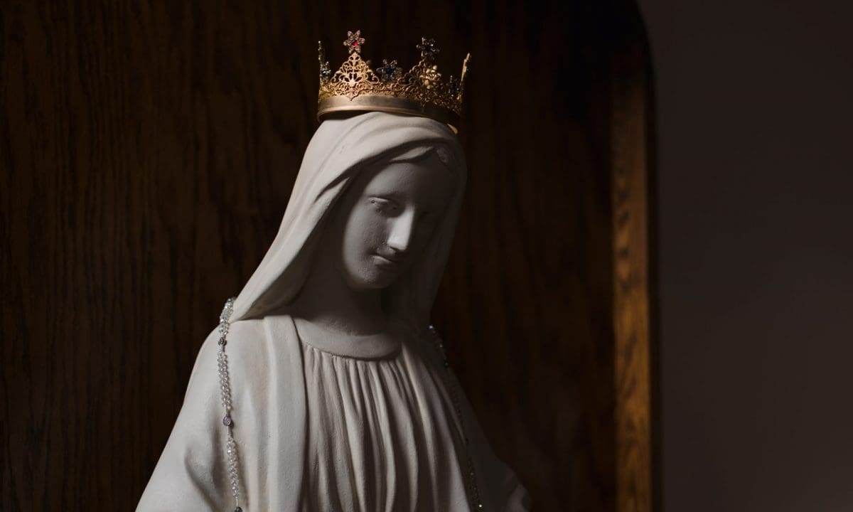 At The Foot Of The Cross - Catholic Quotes on Mary